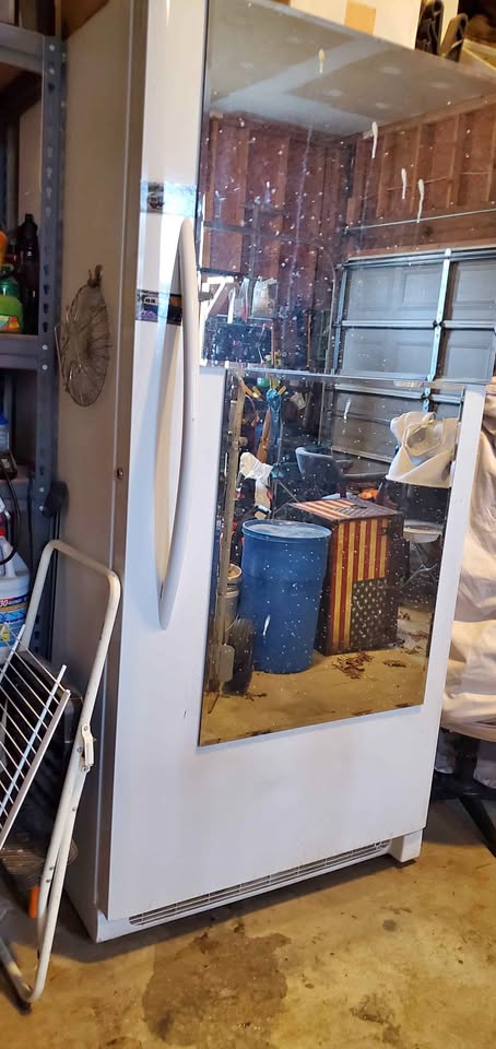 Free upright freezer for scrap metal - Freebie Alerts